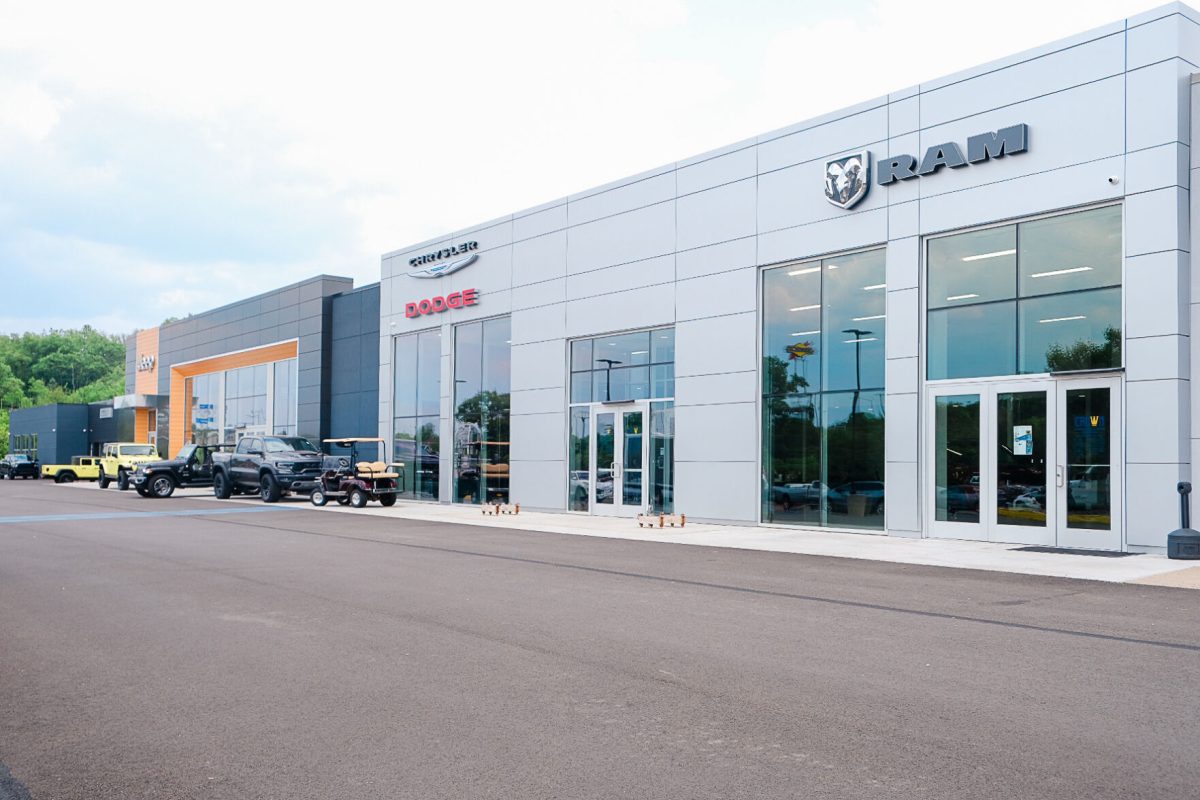 New dealership opens in ‘great spot’ at Washington Crown Center ...